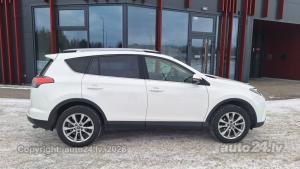 Balts Toyota RAV4 2017 Tallina, ar dzinēja tilpumu 2.00 L un nobraukumu 199 tūkst. km par 14900 €, foto 6 vietnē AUTOMOTO.COM.LV