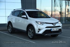 White Toyota RAV4 2017 in Tallinn, with an engine capacity of 2.00 L and mileage of 91 thousand km for 19000 €, photo 4 on AUTOMOTO.COM.LV