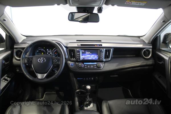 Balts Toyota RAV4 2017 Tallina, ar dzinēja tilpumu 2.50 L un nobraukumu 156 tūkst. km par 17290 €, foto 8 vietnē AUTOMOTO.COM.LV