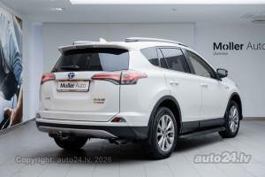 Balts Toyota RAV4 2017 Tallina, ar dzinēja tilpumu 2.50 L un nobraukumu 126 tūkst. km par 17500 €, foto 7 vietnē AUTOMOTO.COM.LV