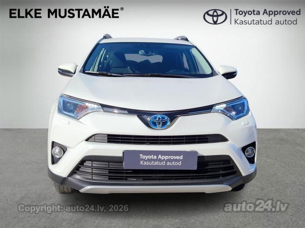 Белый Тойота РАВ 4 2017 в Таллин, объемом двигателя 2.49 л и пробегом 161 тыс. км за 17995 €, фото 5 на AUTOMOTO.COM.LV