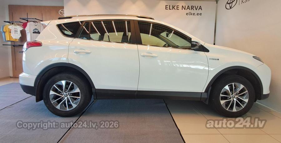 Balts Toyota RAV4 2017 Narva, ar dzinēja tilpumu 2.49 L un nobraukumu 182 tūkst. km par 14900 €, foto 5 vietnē AUTOMOTO.COM.LV
