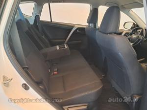 Balts Toyota RAV4 2017 Narva, ar dzinēja tilpumu 2.49 L un nobraukumu 182 tūkst. km par 14900 €, foto 9 vietnē AUTOMOTO.COM.LV