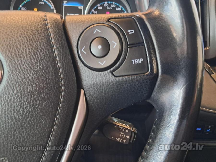 Balts Toyota RAV4 2017 Narva, ar dzinēja tilpumu 2.49 L un nobraukumu 182 tūkst. km par 14900 €, foto 15 vietnē AUTOMOTO.COM.LV