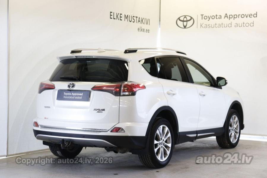 Balts Toyota RAV4 2018 Tallina, ar dzinēja tilpumu 1.99 L un nobraukumu 84 tūkst. km par 19400 €, foto 3 vietnē AUTOMOTO.COM.LV