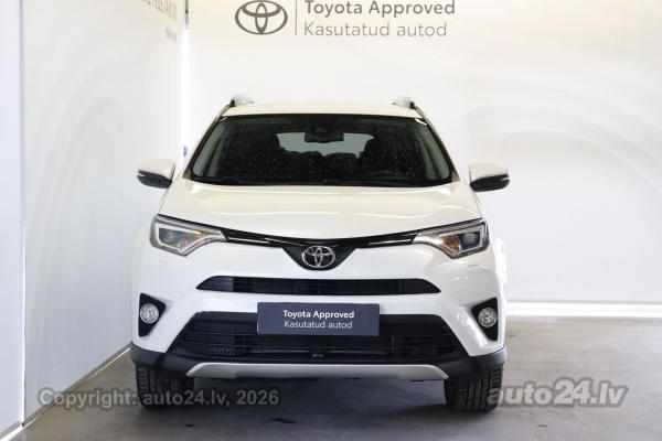 White Toyota RAV4 2018 in Tallinn, with an engine capacity of 1.99 L and mileage of 84 thousand km for 19400 €, photo 5 on AUTOMOTO.COM.LV