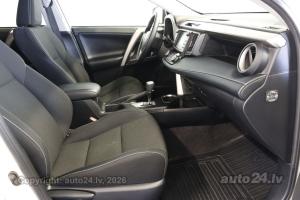 Balts Toyota RAV4 2018 Tallina, ar dzinēja tilpumu 1.99 L un nobraukumu 84 tūkst. km par 19400 €, foto 7 vietnē AUTOMOTO.COM.LV