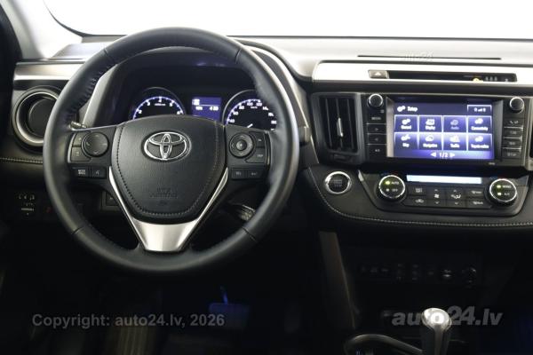 White Toyota RAV4 2018 in Tallinn, with an engine capacity of 1.99 L and mileage of 84 thousand km for 19400 €, photo 9 on AUTOMOTO.COM.LV
