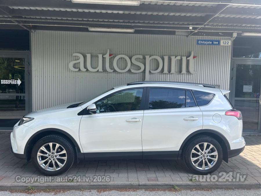 Balts Toyota RAV4 2018 Tallina, ar dzinēja tilpumu 2.00 L un nobraukumu 105 tūkst. km par 18990 €, foto 3 vietnē AUTOMOTO.COM.LV
