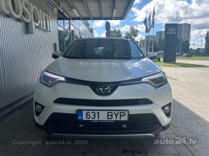 Balts Toyota RAV4 2018 Tallina, ar dzinēja tilpumu 2.00 L un nobraukumu 105 tūkst. km par 18990 €, foto 5 vietnē AUTOMOTO.COM.LV