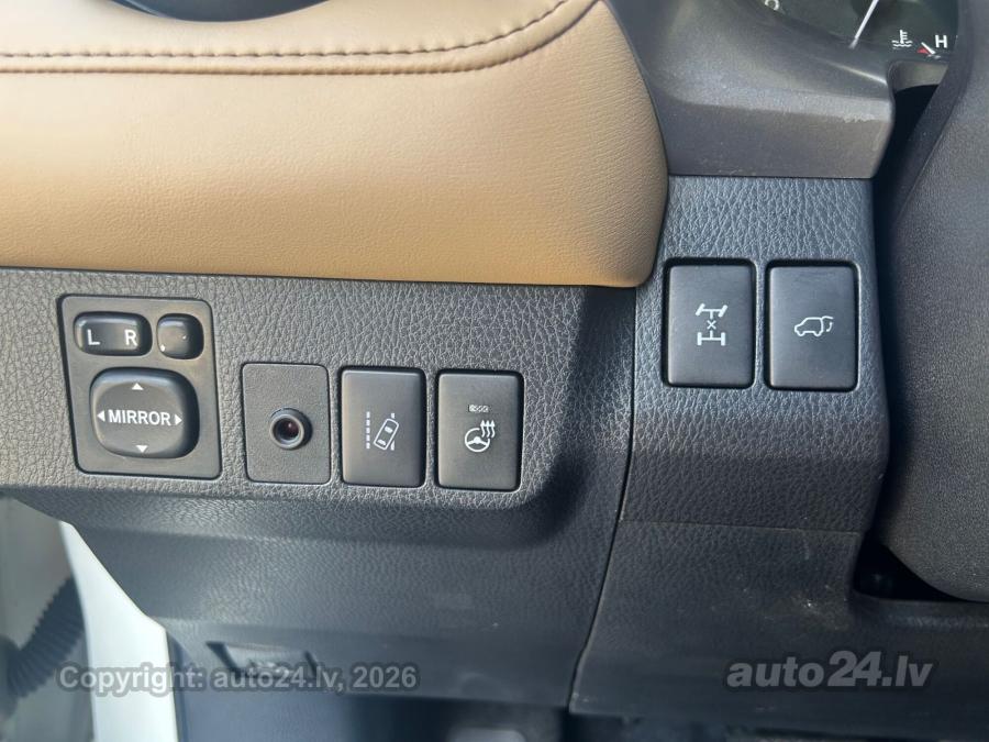 Balts Toyota RAV4 2018 Tallina, ar dzinēja tilpumu 2.00 L un nobraukumu 105 tūkst. km par 18990 €, foto 12 vietnē AUTOMOTO.COM.LV