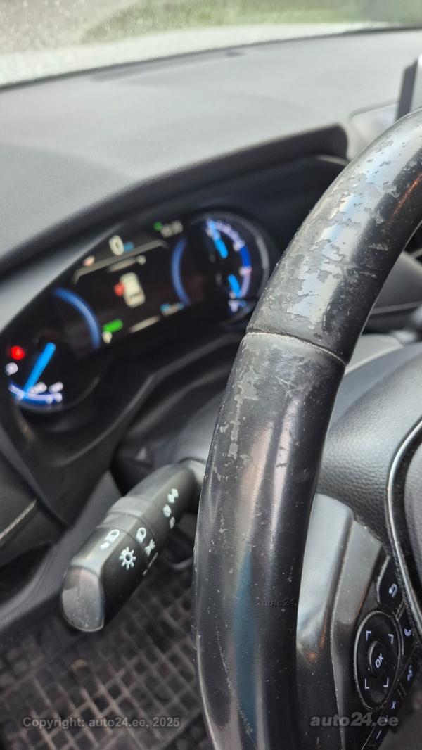 Balts Toyota RAV4 2019 Tartu, ar dzinēja tilpumu 2.50 L un nobraukumu 170 tūkst. km par 19500 €, foto 11 vietnē AUTOMOTO.COM.LV