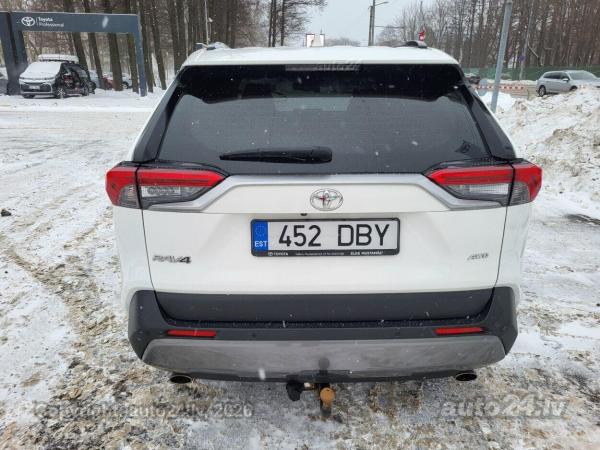 Balts Toyota RAV4 2019 Tallina, ar dzinēja tilpumu 2.00 L un nobraukumu 98 tūkst. km par 24995 €, foto 7 vietnē AUTOMOTO.COM.LV