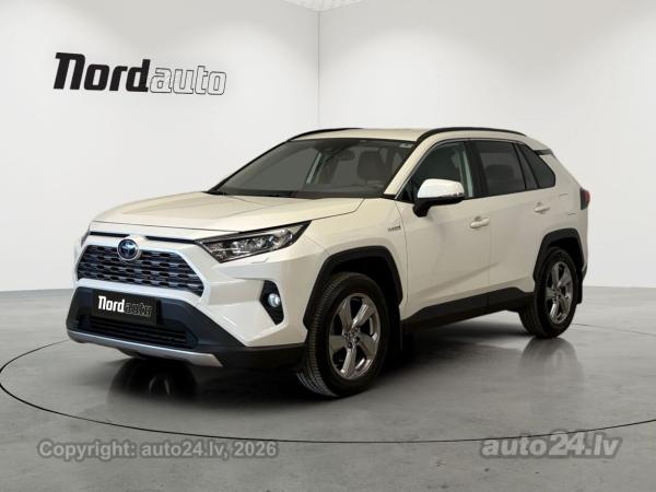 White Toyota RAV4 2019 in Tallinn, with an engine capacity of 2.50 L and mileage of 149 thousand km for 23500 €, photo 1 on AUTOMOTO.COM.LV
