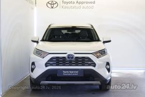 Белый Тойота РАВ 4 2019 в Таллин, объемом двигателя 2.49 л и пробегом 145 тыс. км за 25500 €, фото 6 на AUTOMOTO.COM.LV