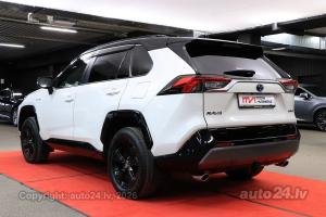 Balts Toyota RAV4 2019 Tallina, ar dzinēja tilpumu 2.50 L un nobraukumu 87 tūkst. km par 27500 €, foto 5 vietnē AUTOMOTO.COM.LV