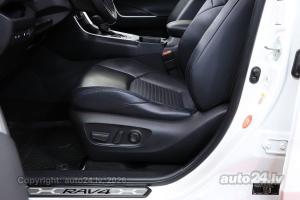 Balts Toyota RAV4 2019 Tallina, ar dzinēja tilpumu 2.50 L un nobraukumu 87 tūkst. km par 27500 €, foto 9 vietnē AUTOMOTO.COM.LV