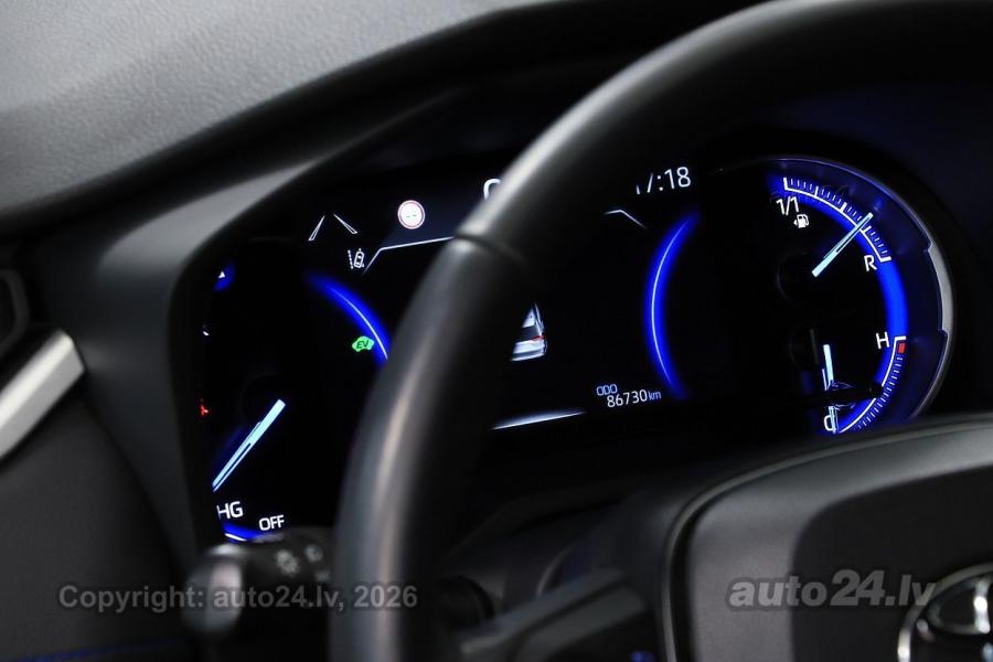 Balts Toyota RAV4 2019 Tallina, ar dzinēja tilpumu 2.50 L un nobraukumu 87 tūkst. km par 27500 €, foto 18 vietnē AUTOMOTO.COM.LV