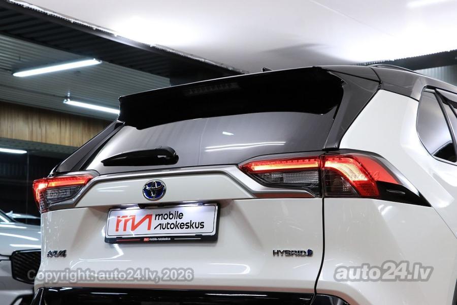 Balts Toyota RAV4 2019 Tallina, ar dzinēja tilpumu 2.50 L un nobraukumu 87 tūkst. km par 27500 €, foto 26 vietnē AUTOMOTO.COM.LV