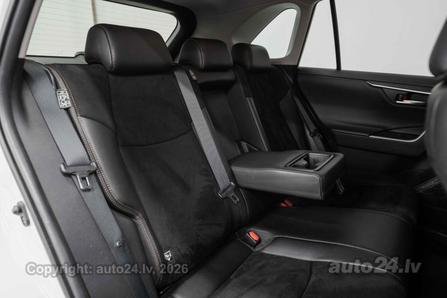 Белый Тойота РАВ 4 2019 в Таллин, объемом двигателя 2.00 л и пробегом 88 тыс. км за 25900 €, фото 13 на AUTOMOTO.COM.LV