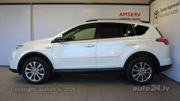 Balts Toyota RAV4 2019 Tallina, ar dzinēja tilpumu 2.50 L un nobraukumu 120 tūkst. km par 18990 €, foto 3 vietnē AUTOMOTO.COM.LV