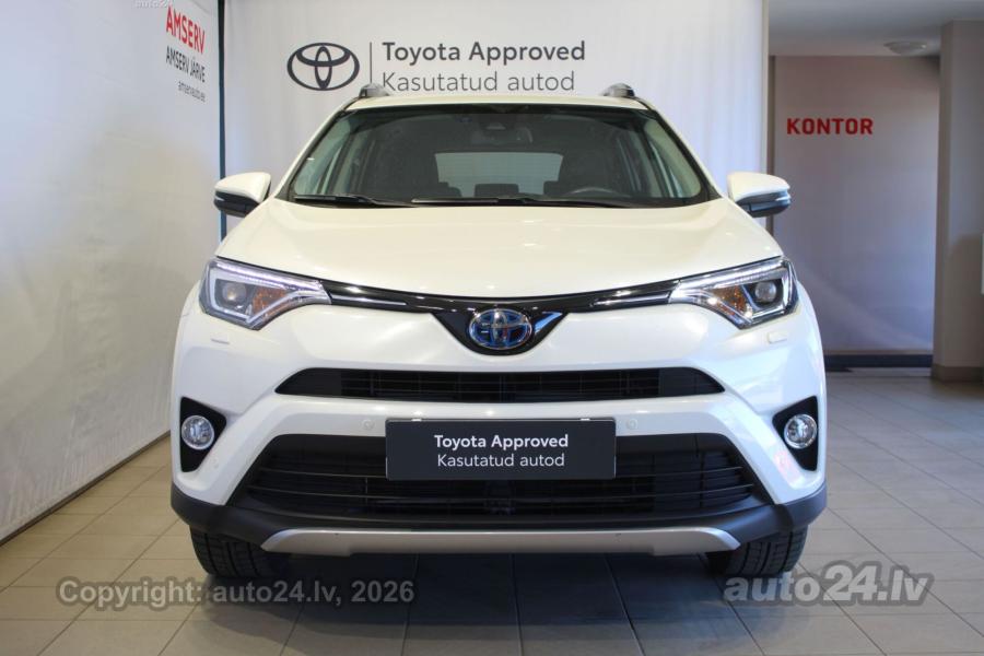 Balts Toyota RAV4 2019 Tallina, ar dzinēja tilpumu 2.50 L un nobraukumu 120 tūkst. km par 18990 €, foto 6 vietnē AUTOMOTO.COM.LV