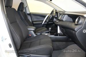 Balts Toyota RAV4 2019 Tallina, ar dzinēja tilpumu 2.50 L un nobraukumu 120 tūkst. km par 18990 €, foto 7 vietnē AUTOMOTO.COM.LV