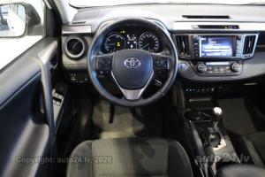 Balts Toyota RAV4 2019 Tallina, ar dzinēja tilpumu 2.50 L un nobraukumu 120 tūkst. km par 18990 €, foto 10 vietnē AUTOMOTO.COM.LV