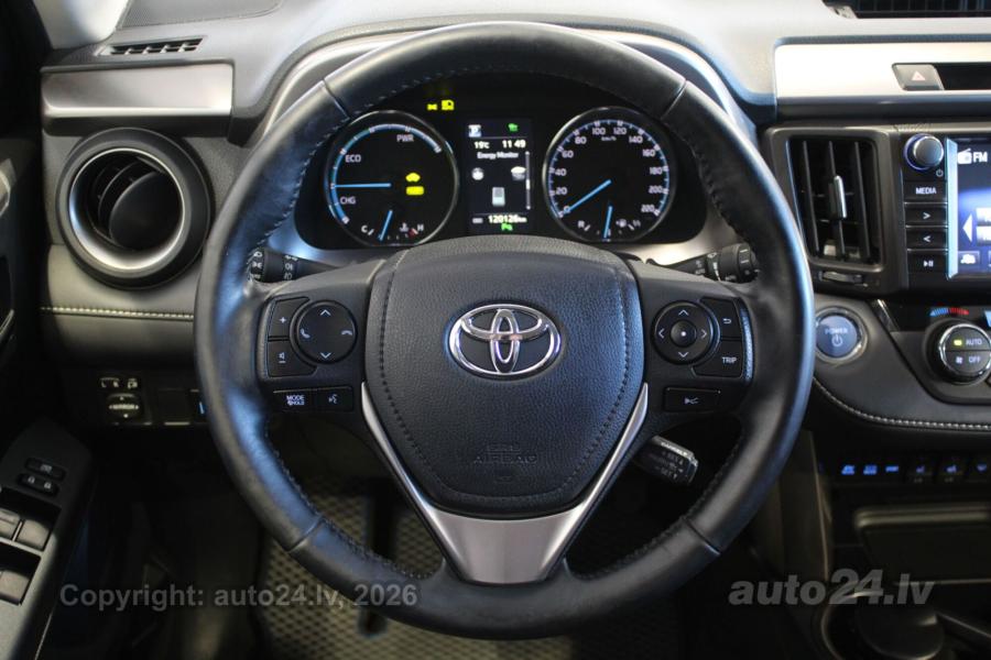 Balts Toyota RAV4 2019 Tallina, ar dzinēja tilpumu 2.50 L un nobraukumu 120 tūkst. km par 18990 €, foto 13 vietnē AUTOMOTO.COM.LV