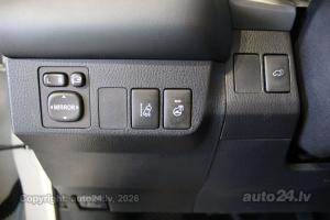 Balts Toyota RAV4 2019 Tallina, ar dzinēja tilpumu 2.50 L un nobraukumu 120 tūkst. km par 18990 €, foto 17 vietnē AUTOMOTO.COM.LV