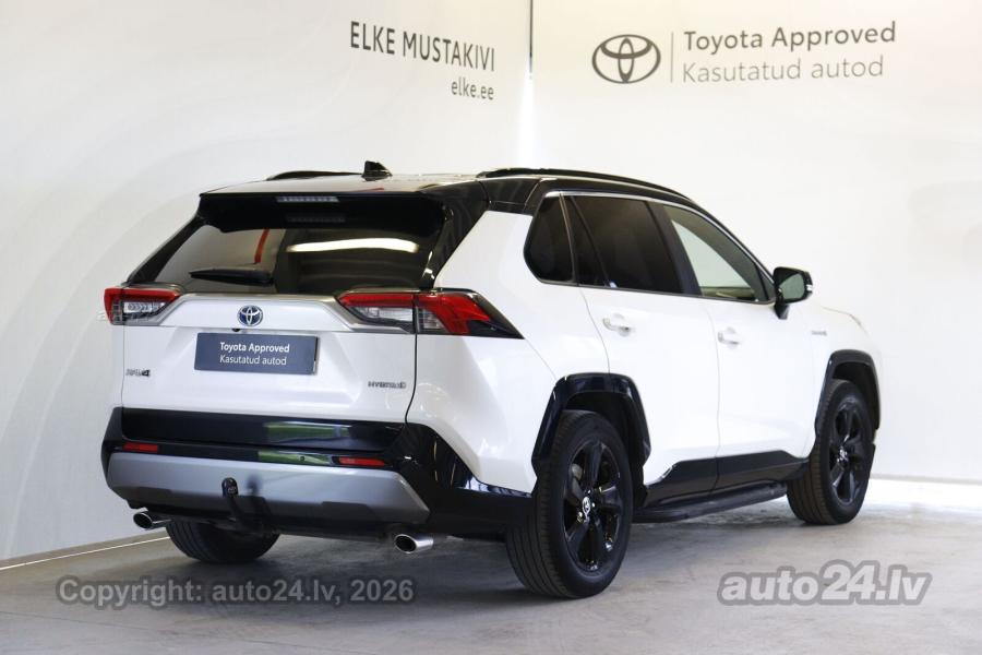 Balts Toyota RAV4 2019 Tallina, ar dzinēja tilpumu 2.49 L un nobraukumu 95 tūkst. km par 26500 €, foto 3 vietnē AUTOMOTO.COM.LV