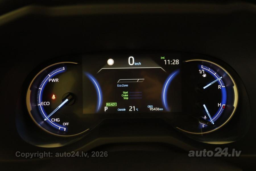 Balts Toyota RAV4 2019 Tallina, ar dzinēja tilpumu 2.49 L un nobraukumu 95 tūkst. km par 26500 €, foto 14 vietnē AUTOMOTO.COM.LV