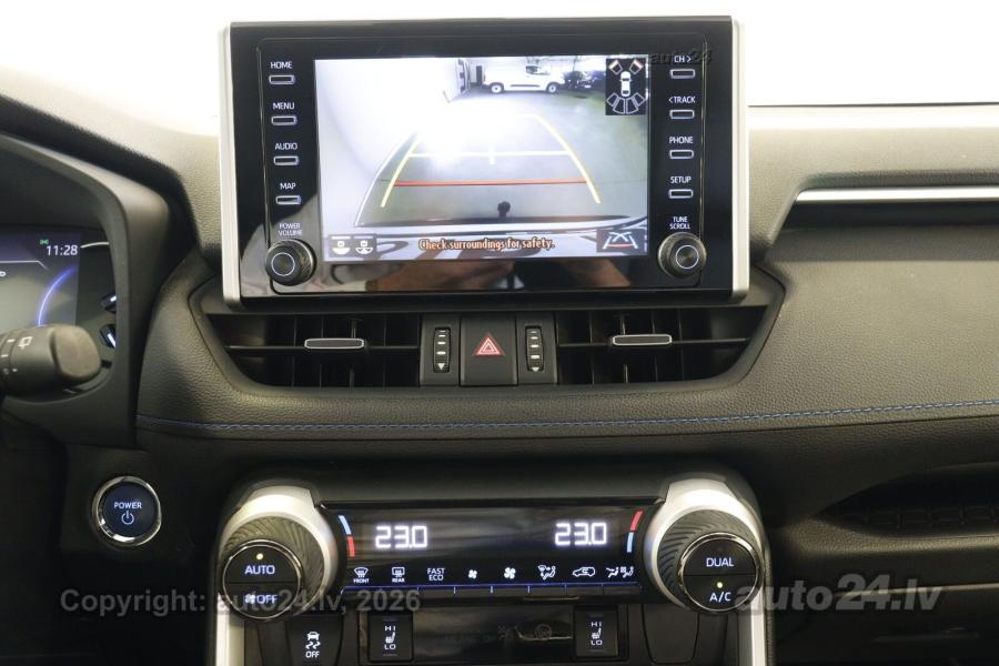 Balts Toyota RAV4 2019 Tallina, ar dzinēja tilpumu 2.49 L un nobraukumu 95 tūkst. km par 26500 €, foto 15 vietnē AUTOMOTO.COM.LV