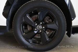 Balts Toyota RAV4 2019 Tallina, ar dzinēja tilpumu 2.49 L un nobraukumu 95 tūkst. km par 26500 €, foto 16 vietnē AUTOMOTO.COM.LV