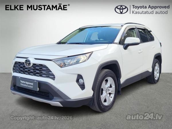 White Toyota RAV4 2019 in Tallinn, with an engine capacity of 1.99 L and mileage of 123 thousand km for 23495 €, photo 1 on AUTOMOTO.COM.LV