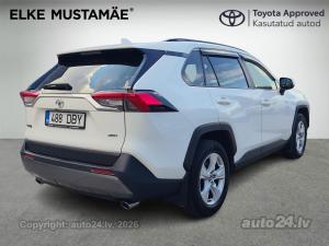 Белый Тойота РАВ 4 2019 в Таллин, объемом двигателя 1.99 л и пробегом 123 тыс. км за 23495 €, фото 3 на AUTOMOTO.COM.LV