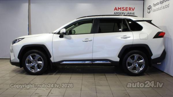 Balts Toyota RAV4 2020 Tallina, ar dzinēja tilpumu 2.00 L un nobraukumu 86 tūkst. km par 22990 €, foto 3 vietnē AUTOMOTO.COM.LV