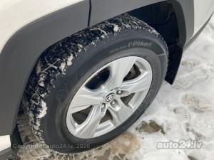Balts Toyota RAV4 2020 Tallina, ar dzinēja tilpumu 2.49 L un nobraukumu 76 tūkst. km par 23995 €, foto 19 vietnē AUTOMOTO.COM.LV