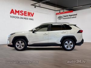 Balts Toyota RAV4 2020 Tartu, ar dzinēja tilpumu 2.00 L un nobraukumu 159 tūkst. km par 22290 €, foto 4 vietnē AUTOMOTO.COM.LV