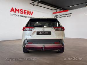 Balts Toyota RAV4 2020 Tartu, ar dzinēja tilpumu 2.00 L un nobraukumu 159 tūkst. km par 22290 €, foto 5 vietnē AUTOMOTO.COM.LV