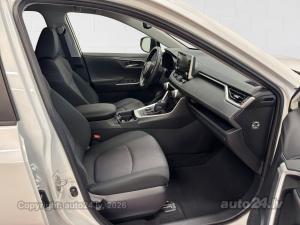 Balts Toyota RAV4 2020 Tartu, ar dzinēja tilpumu 2.00 L un nobraukumu 159 tūkst. km par 22290 €, foto 7 vietnē AUTOMOTO.COM.LV