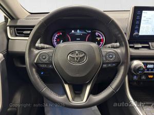 Balts Toyota RAV4 2020 Tartu, ar dzinēja tilpumu 2.00 L un nobraukumu 159 tūkst. km par 22290 €, foto 13 vietnē AUTOMOTO.COM.LV