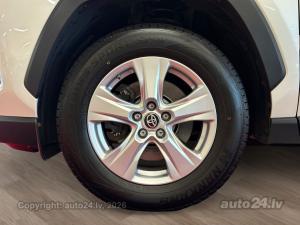 Balts Toyota RAV4 2020 Tartu, ar dzinēja tilpumu 2.00 L un nobraukumu 159 tūkst. km par 22290 €, foto 16 vietnē AUTOMOTO.COM.LV