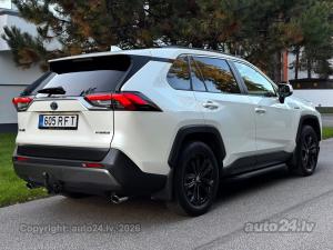 Белый Тойота РАВ 4 2020 в Таллин, объемом двигателя 2.50 л и пробегом 87 тыс. км за 25700 €, фото 9 на AUTOMOTO.COM.LV