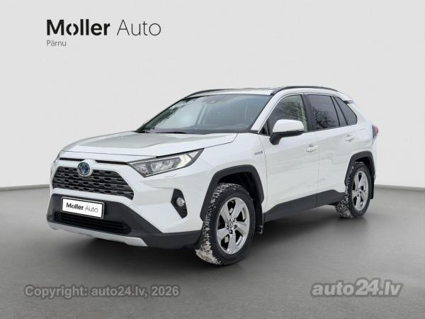 Balts Toyota RAV4 2021 Pērnava, ar dzinēja tilpumu 2.50 L un nobraukumu 82 tūkst. km par 28950 €, foto 1 vietnē AUTOMOTO.COM.LV