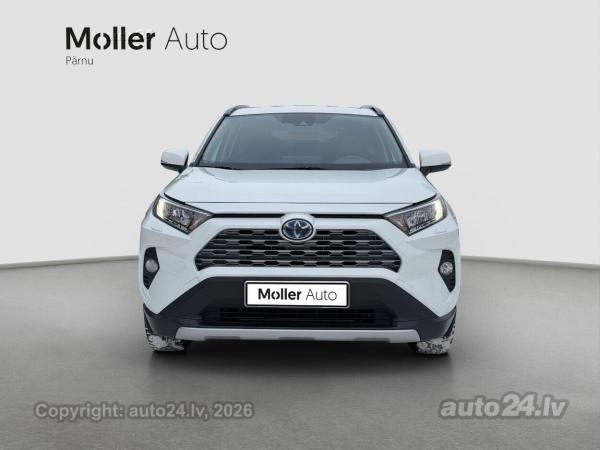 Balts Toyota RAV4 2021 Pērnava, ar dzinēja tilpumu 2.50 L un nobraukumu 82 tūkst. km par 28950 €, foto 3 vietnē AUTOMOTO.COM.LV