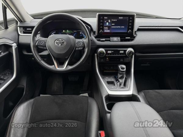 Balts Toyota RAV4 2021 Pērnava, ar dzinēja tilpumu 2.50 L un nobraukumu 82 tūkst. km par 28950 €, foto 7 vietnē AUTOMOTO.COM.LV
