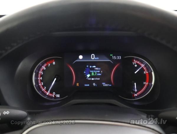 Белый Тойота РАВ 4 2021 в Таллин, объемом двигателя 2.00 л и пробегом 64 тыс. км за 23990 €, фото 11 на AUTOMOTO.COM.LV