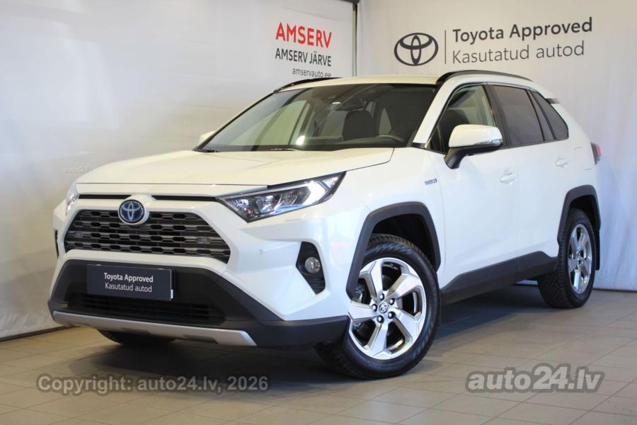 White Toyota RAV4 2021 in Tallinn, with an engine capacity of 2.50 L and mileage of 90 thousand km for 28990 €, photo 1 on AUTOMOTO.COM.LV