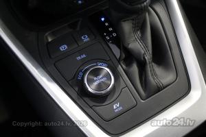White Toyota RAV4 2021 in Tallinn, with an engine capacity of 2.50 L and mileage of 90 thousand km for 28990 €, photo 21 on AUTOMOTO.COM.LV